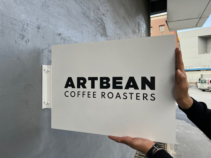 Rectangular Blade Sign – metallionaire